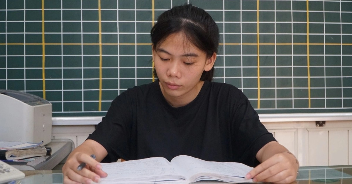 Estudante de minoria étnica está determinada a ganhar um "bilhete" para ...