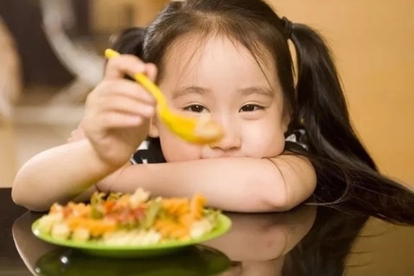 5 year old girl suddenly stopped growing, doctor: "How can I feed my ...