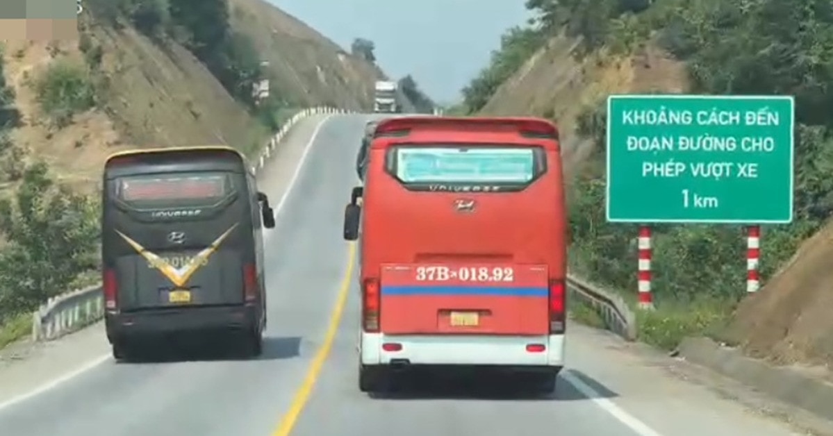 Menyalip secara sembrono dan mengemudi melawan arus lalu lintas di ...