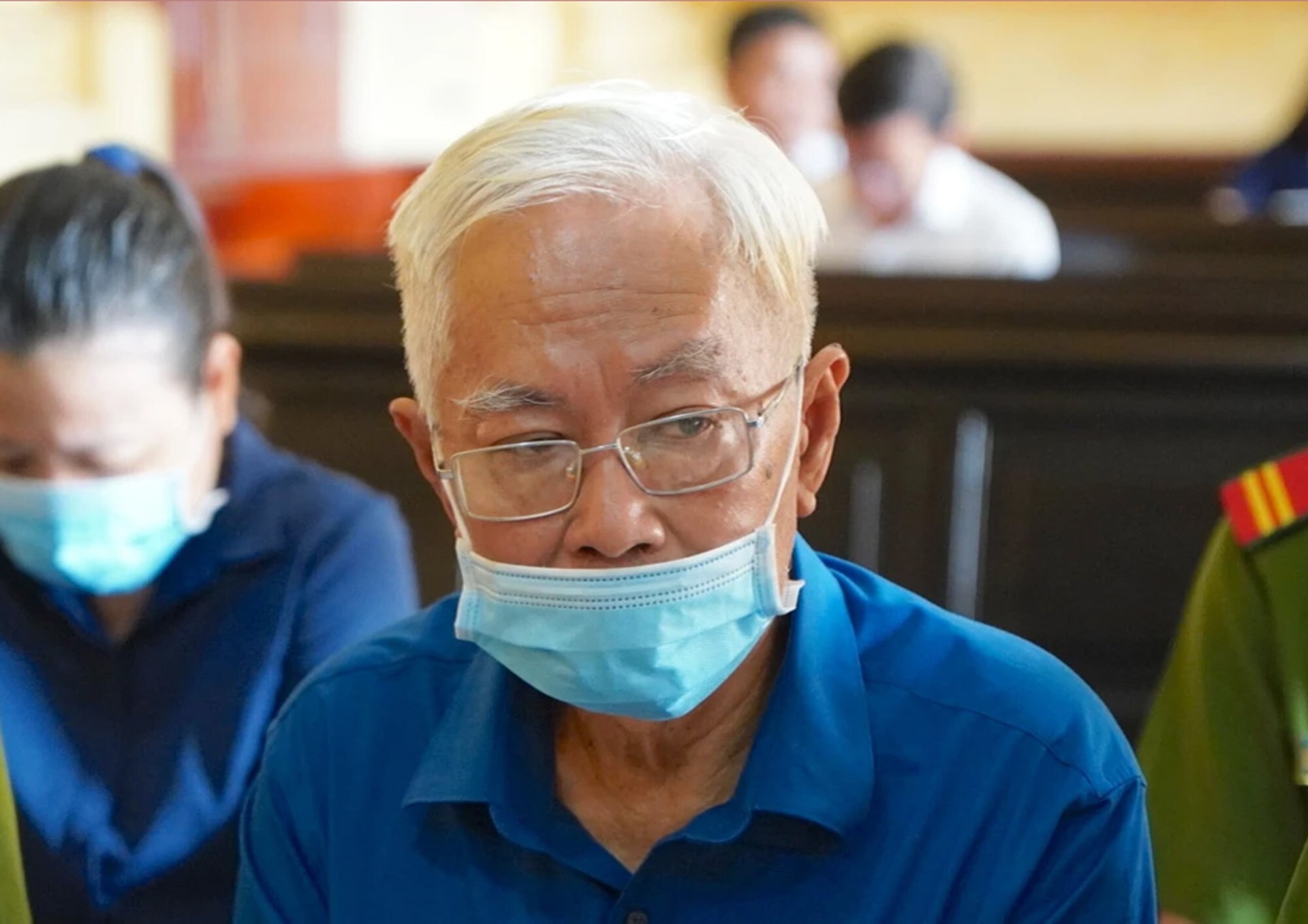 O ex-diretor-geral do Banco Dong A, Tran Phuong Binh, foi condenado a 8 ...