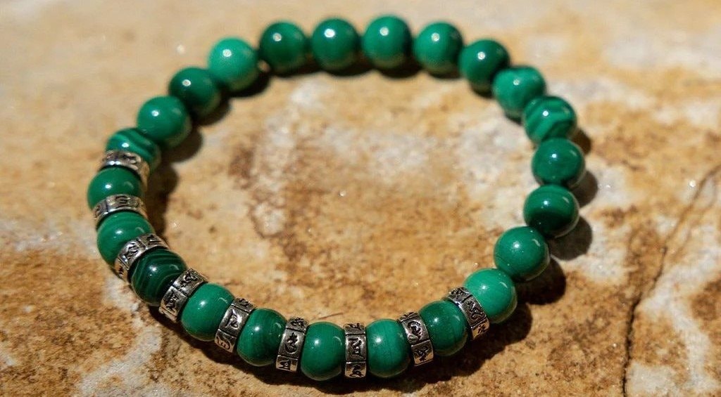 Energi penyembuhan dari batu Malachite