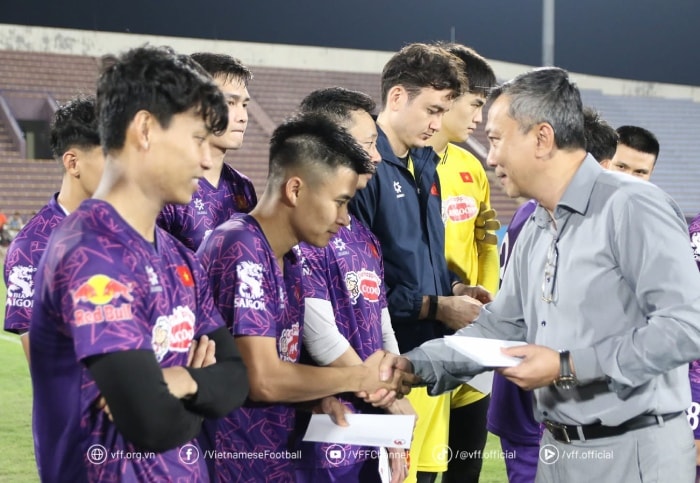 VFF President emphasizes the significance of Vietnam's opening match at ...