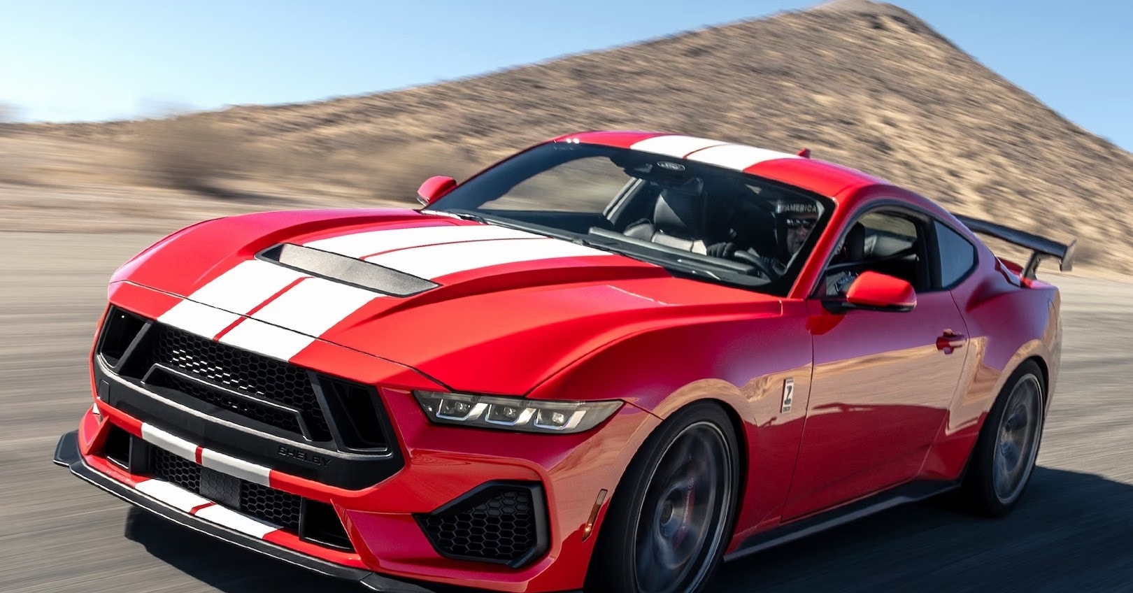 L'histoire fascinante qui se cache derrière le logo du serpent de ...