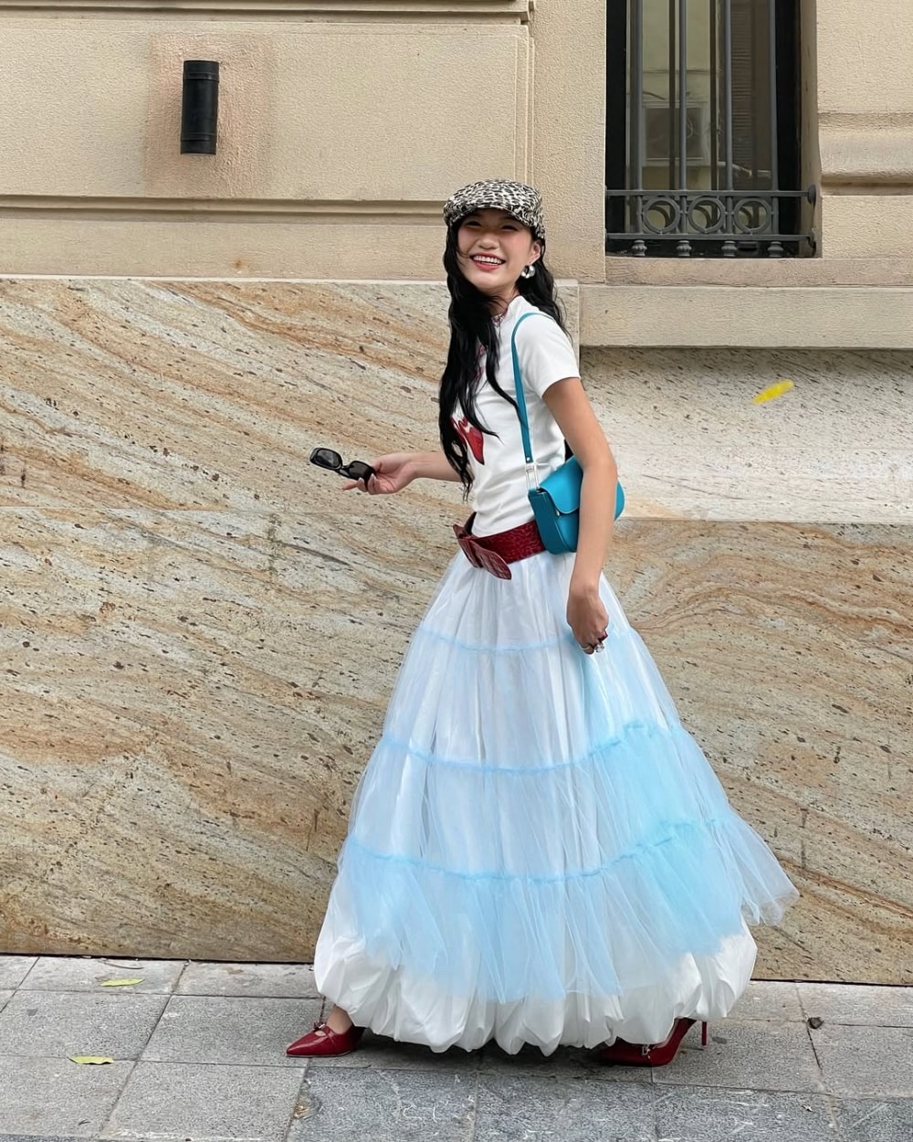 Formule de tenue « légère » avec des modèles fluides en mousseline