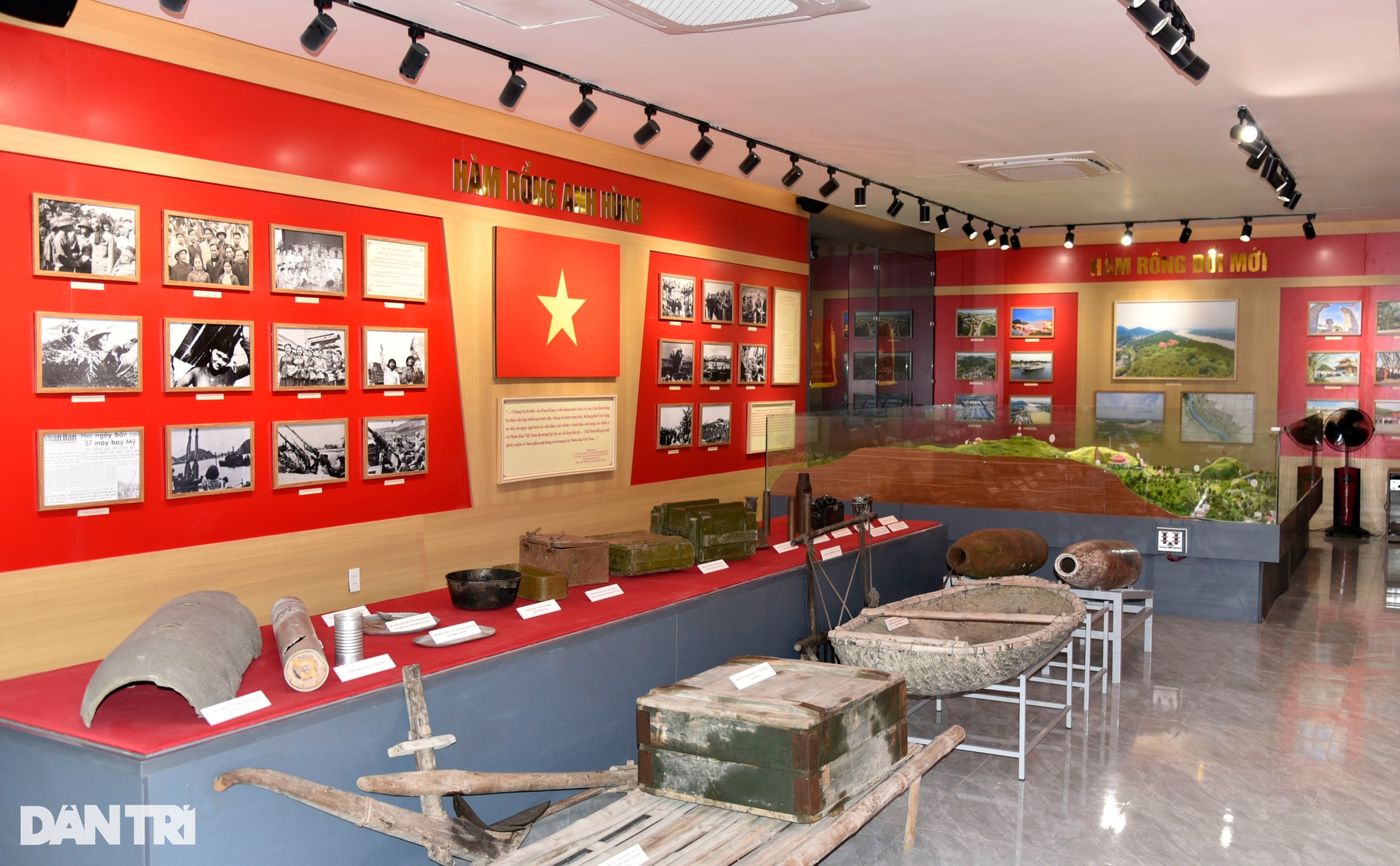 Artefak sejarah khusus yang memperingati ulang tahun ke-60 kemenangan ...