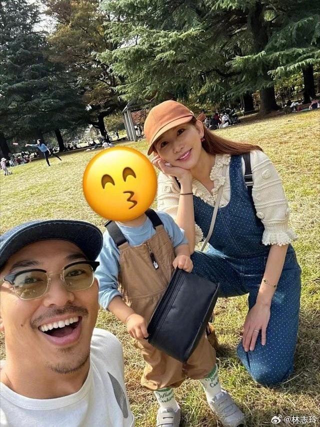 Lin Chi-ling completa 50 anos.