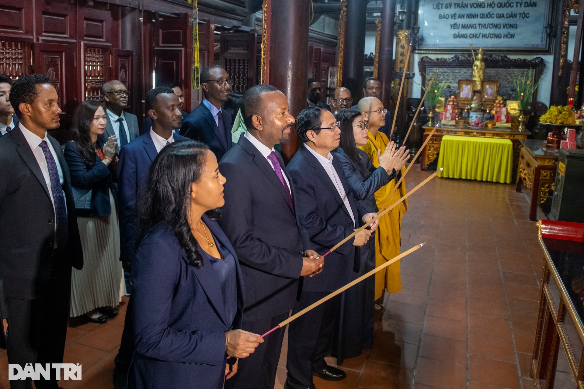 Prime Minister Pham Minh Chinh and Ethiopian Prime Minister visit Tran ...