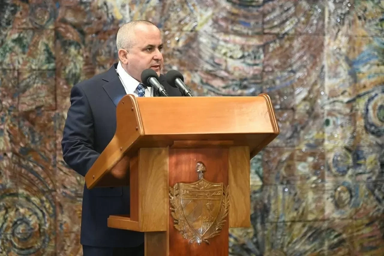 Cuba celebrou solenemente o 50º aniversário da Libertação do Vietnã do ...