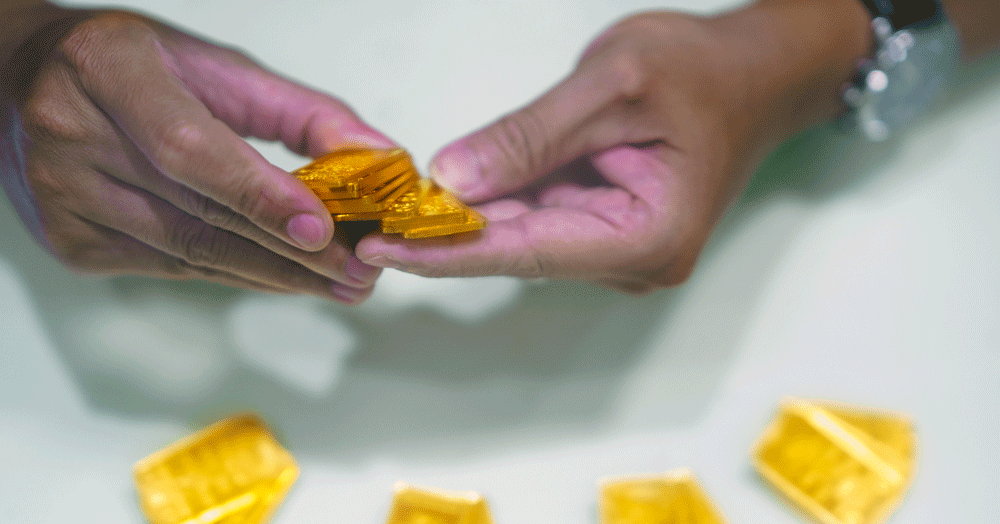 Gold price today July 17, 2025: Gold plummets to familiar levels, will ...