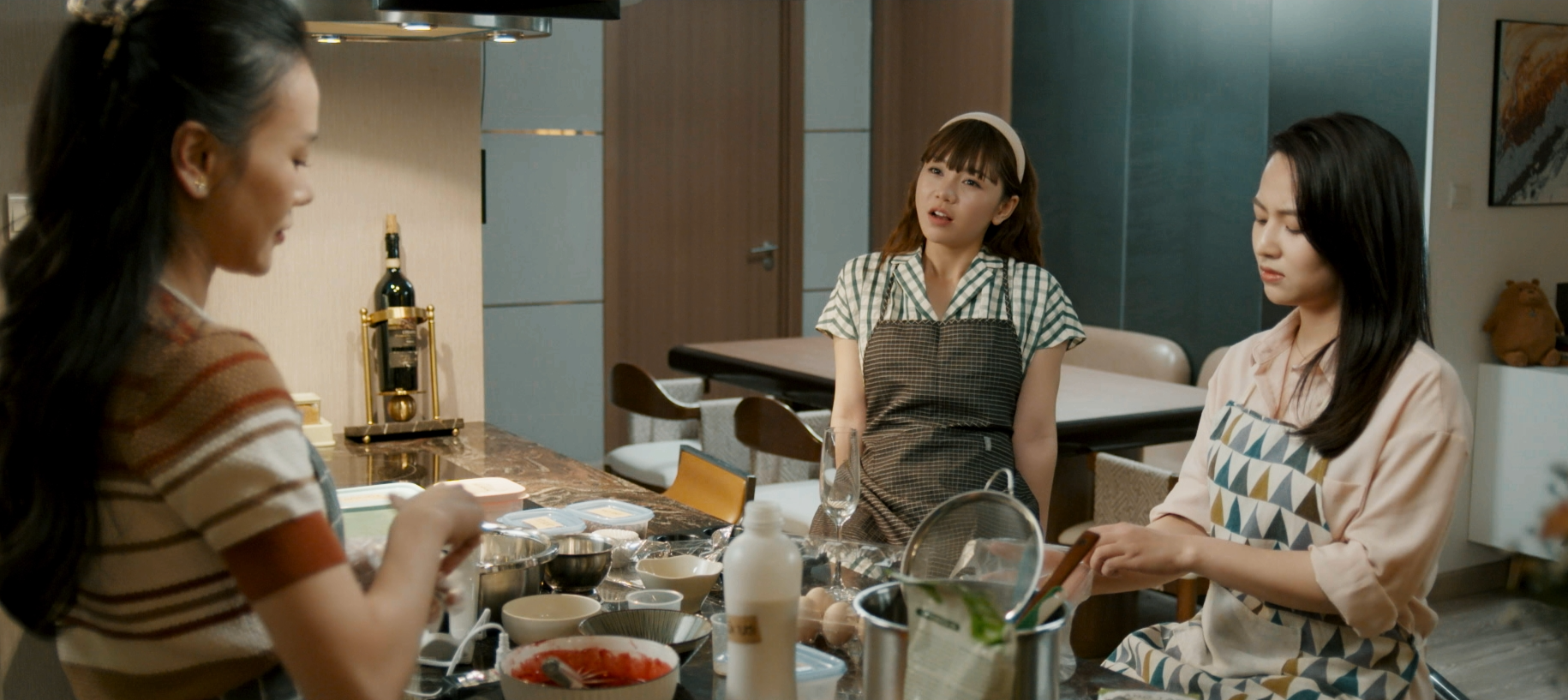 Sem medo de se reinventar, Quỳnh Kool amadureceu tanto na tela quanto ...