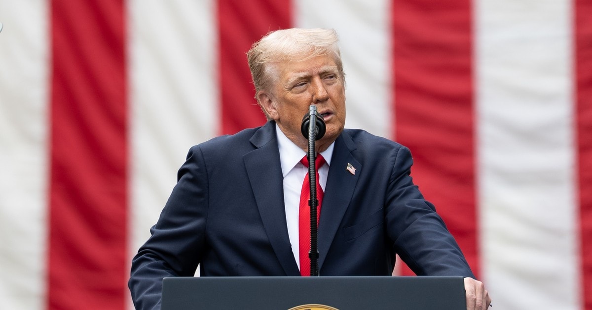 Trump orders investigation into pedophile billionaire Epstein's ties to ...