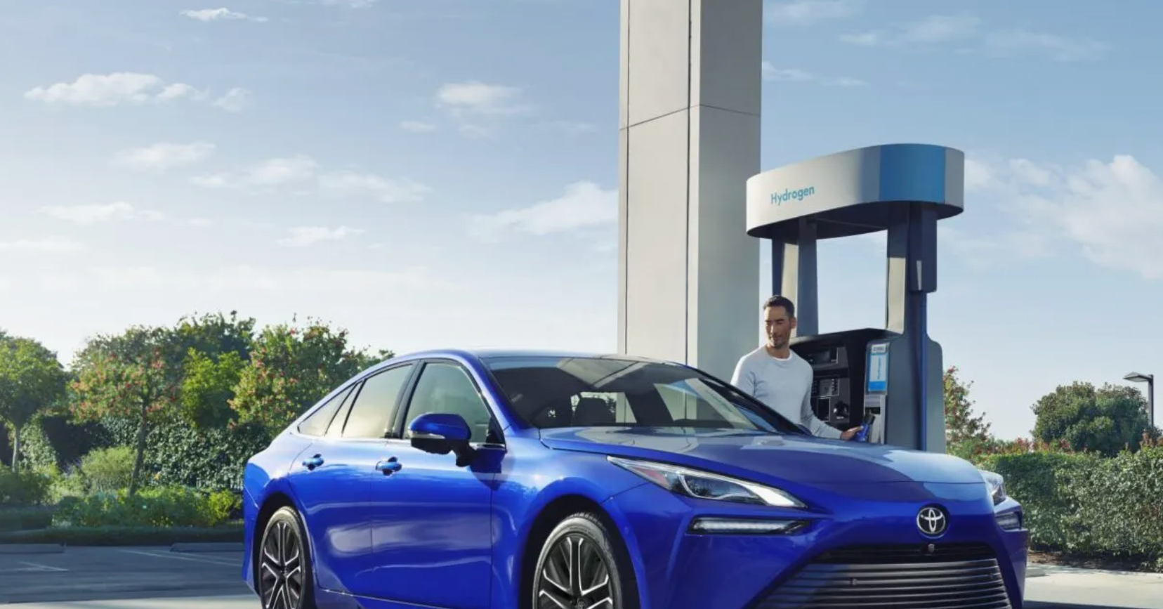 Ba chủ xe kiện Toyota vì lỗi chân ga, tăng tốc đột ngột trên xe chạy hydro