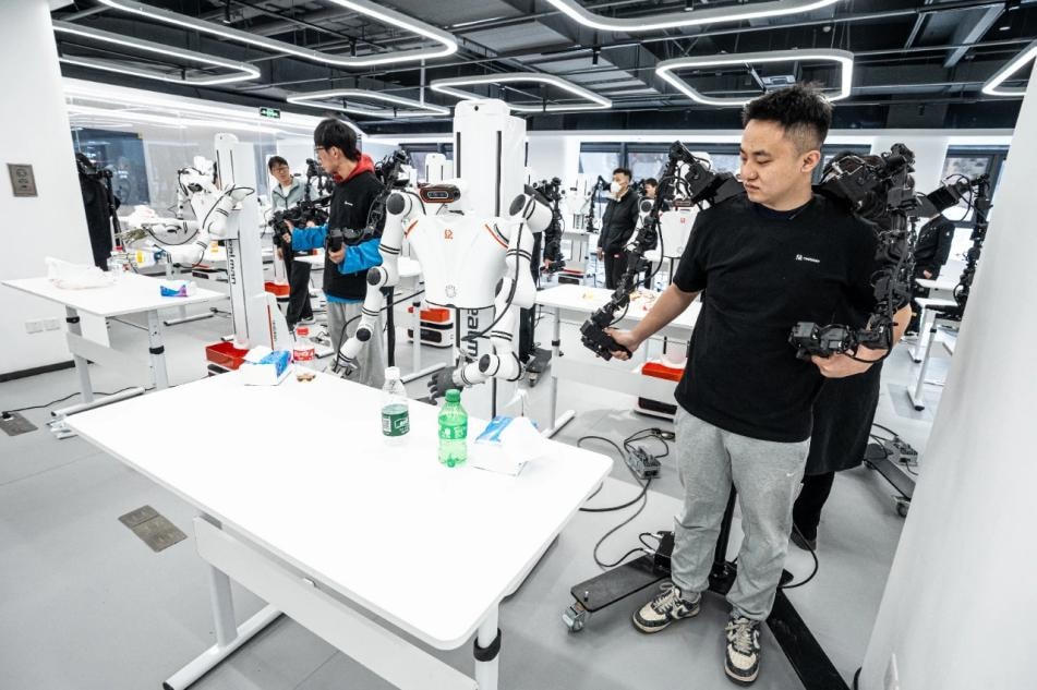 À l'intérieur d'une école de formation chinoise pour robots humanoïdes ...