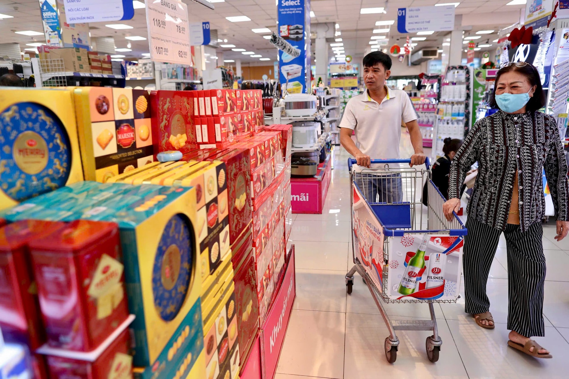 Business News Roundup 28/12: Global Currency Market at the End of 2025 ...