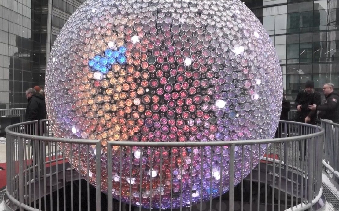 Times Square (EUA): A "Esfera da Constelação" de cristal deverá ser ...