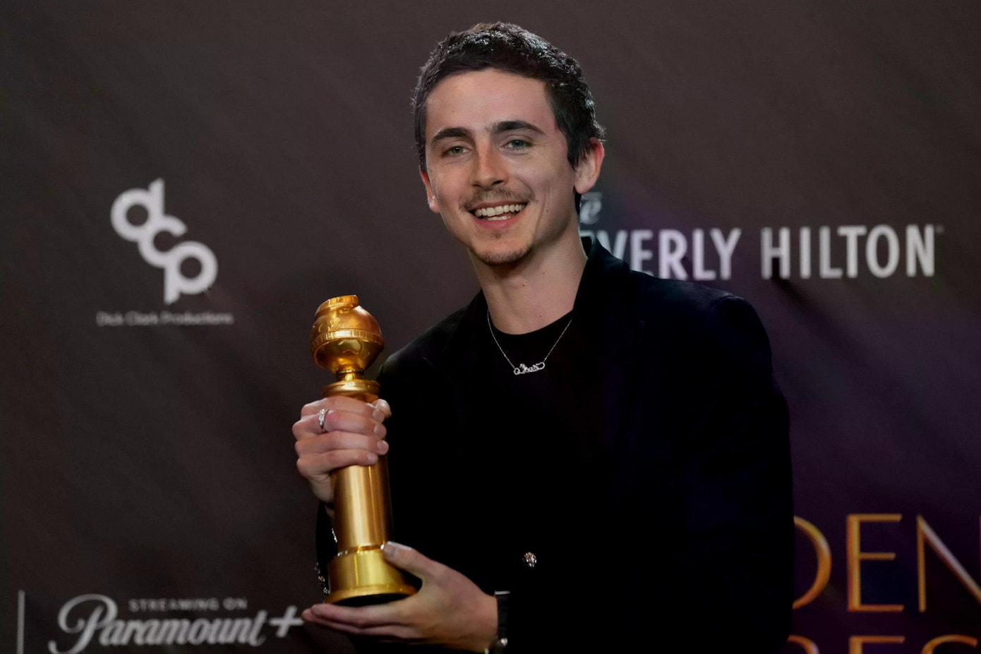 Pesona Timothée Chalamet, pria paling tampan di dunia yang baru saja ...