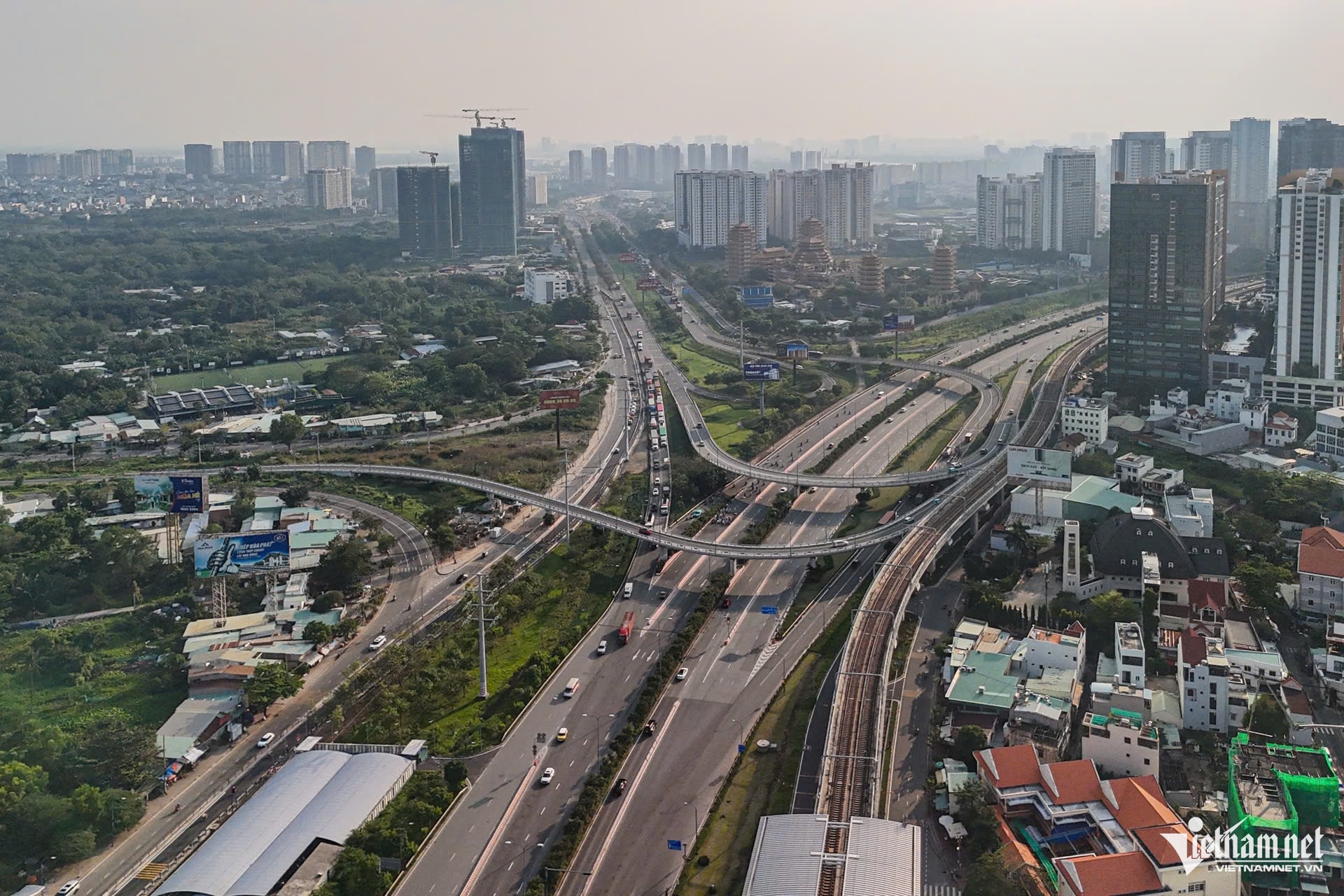 The largest sports complex in Ho Chi Minh City is preparing to begin ...