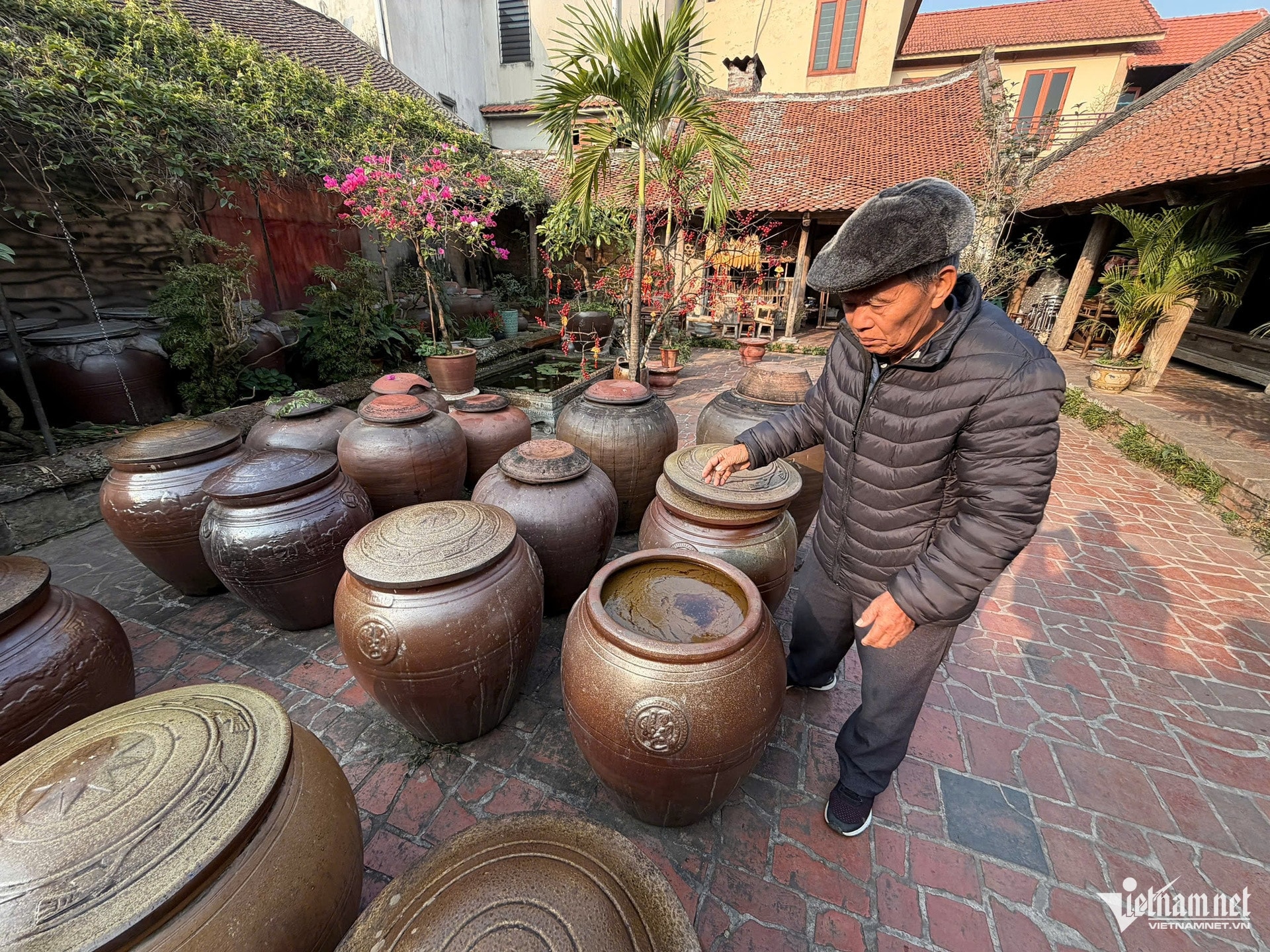 Duong Lam sticky rice paste: A rich, fragrant specialty from Hanoi's ...